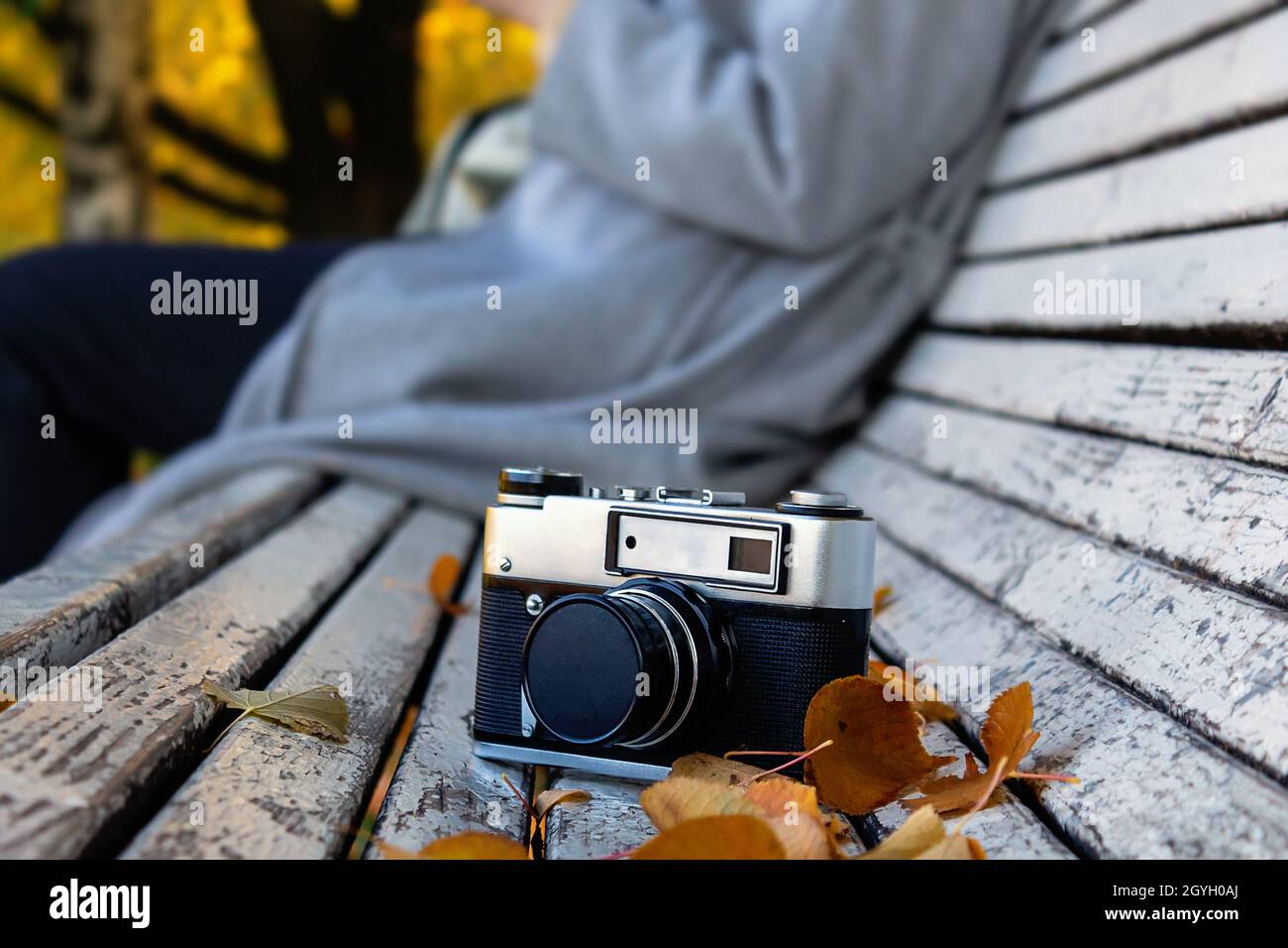 Bench photo hi-res stock photography and images - Alamy