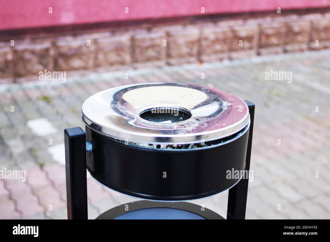 Waste bin in smoking area hi-res stock photography and images - Alamy