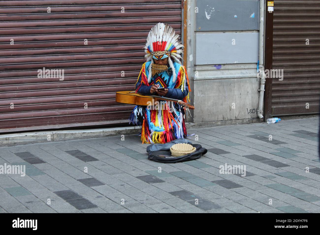 Indian street performer hi-res stock photography and images - Alamy