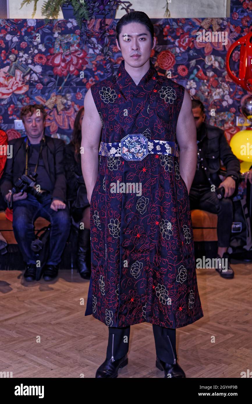 Paris, France. 6th Oct, 2021. A model dressed by Korean fashion ...