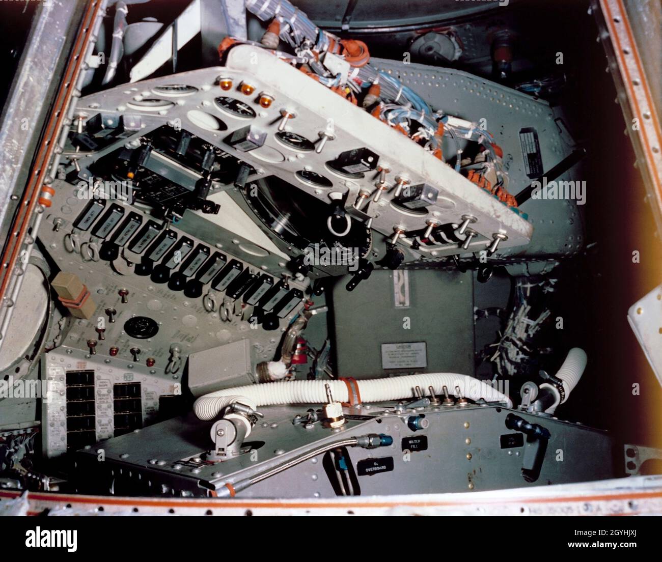 Mercury spacecraft hi-res stock photography and images - Alamy