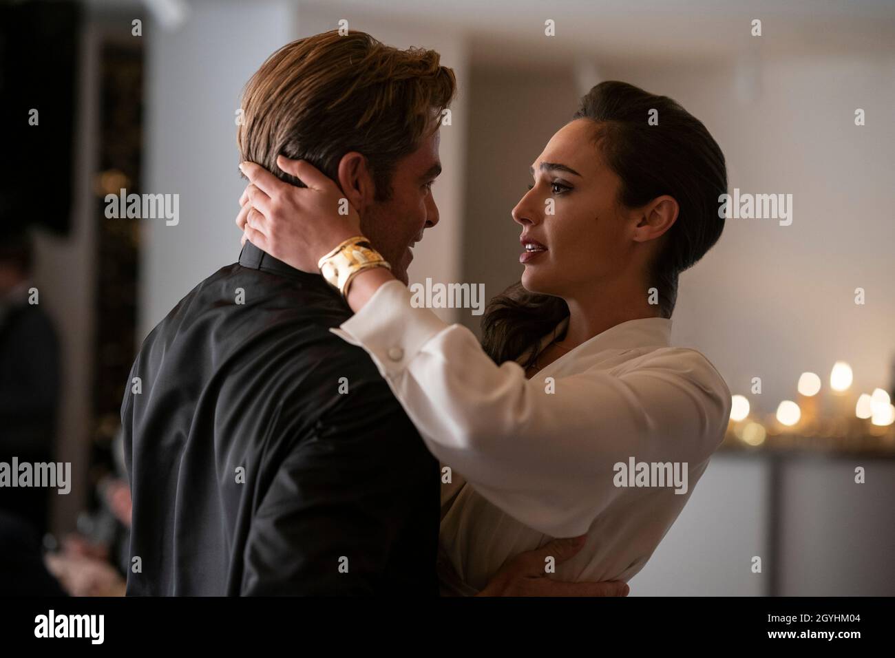 CHRIS PINE and GAL GADOT in WONDER WOMAN 1984 (2020), directed by PATTY JENKINS. Credit: DC ...