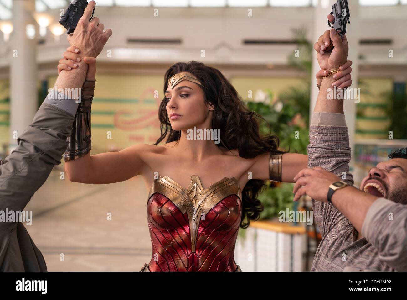 GAL GADOT in WONDER WOMAN 1984 (2020), directed by PATTY JENKINS. Credit: DC ENTERTAINMENT ...