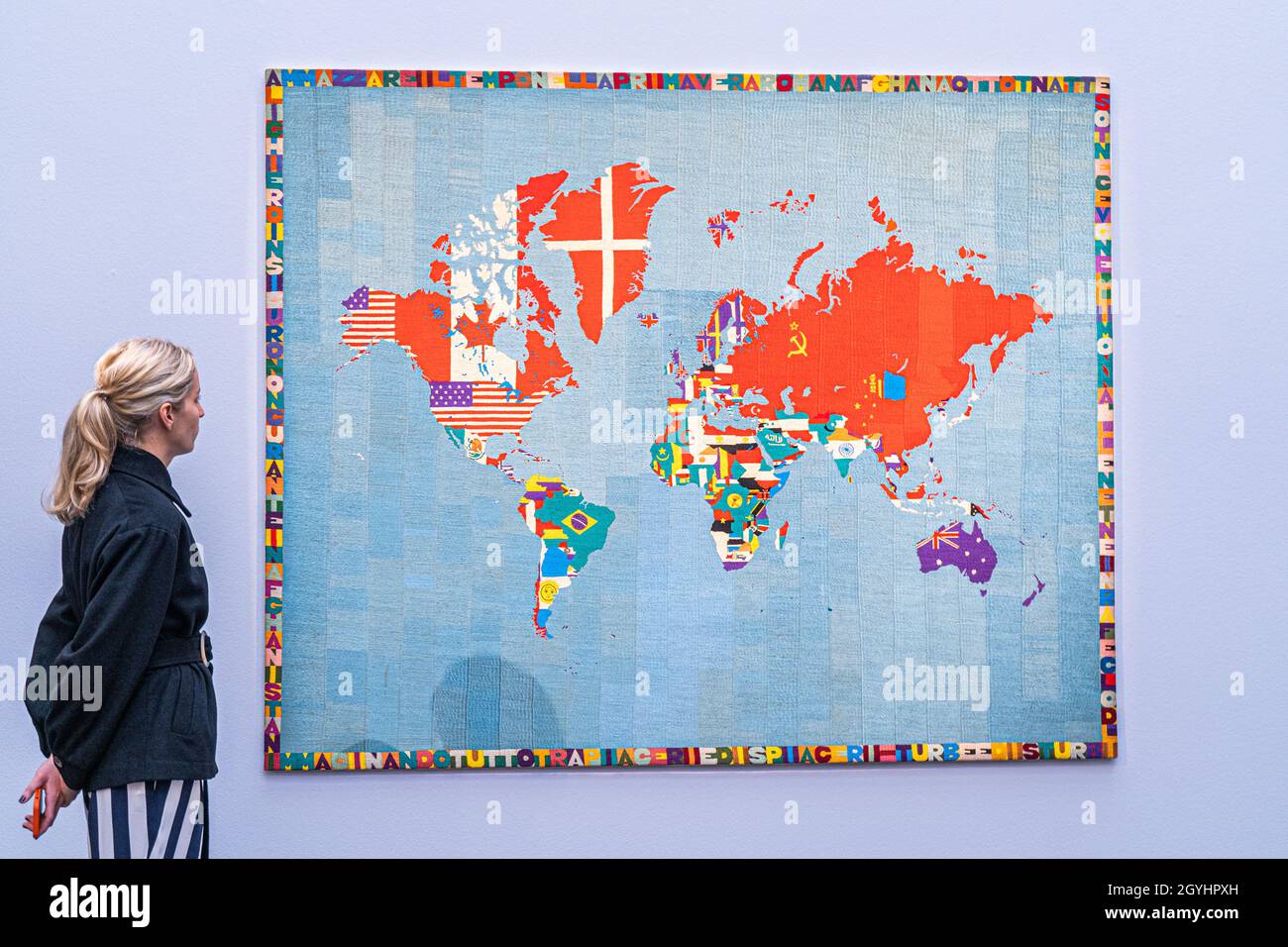 SOTHEBY'S LONDON, UK. 8th Oct, 2021. ALIGHIERO BOETTI, Mappa . Estimate ...