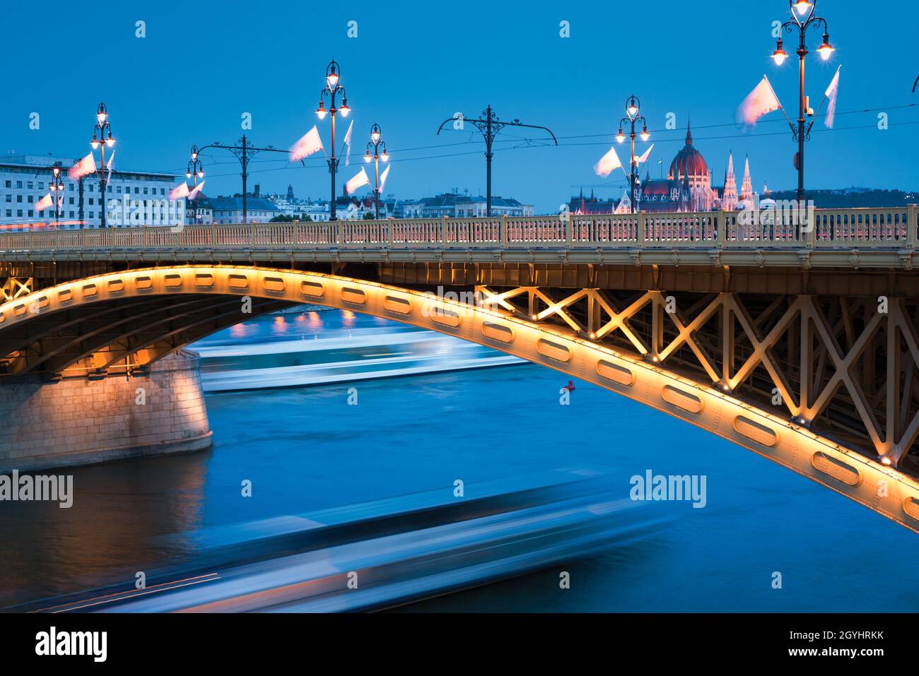 Budapest hungary illuminated margaret bridge hi-res stock photography ...