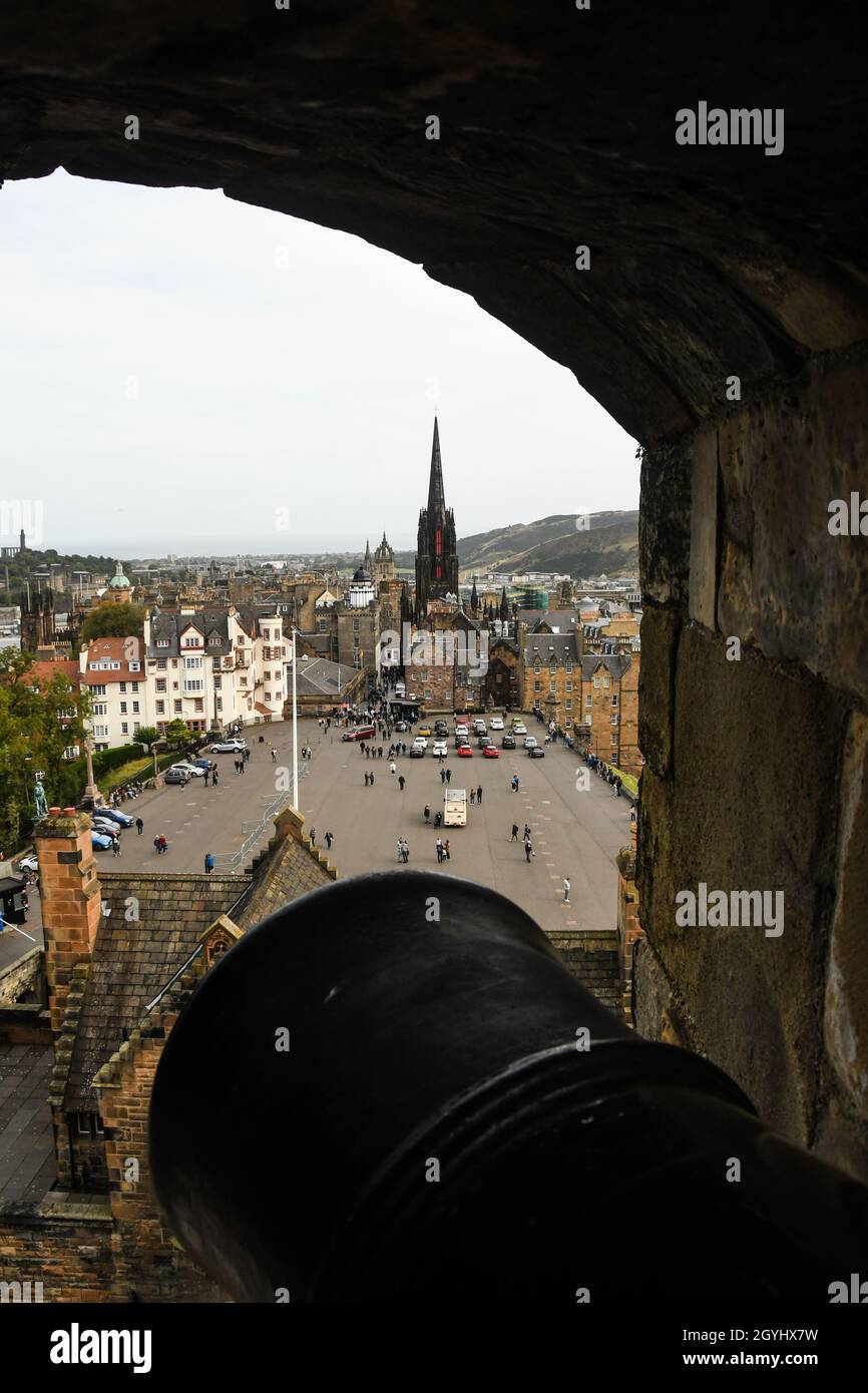 Edinburgh Castle and Grounds Stock Photo - Alamy