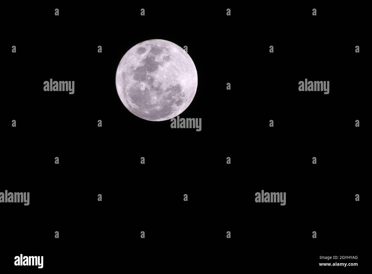 Full moon seen from Guatemala. December 2005 Stock Photo - Alamy