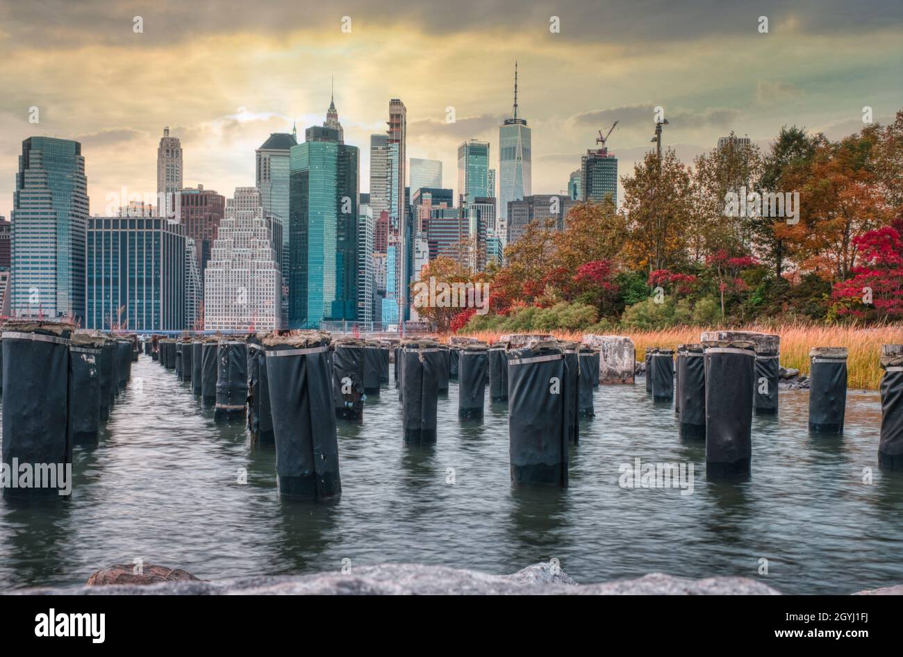 Manhattan Pier 5 Brooklyn Stock Photo - Alamy