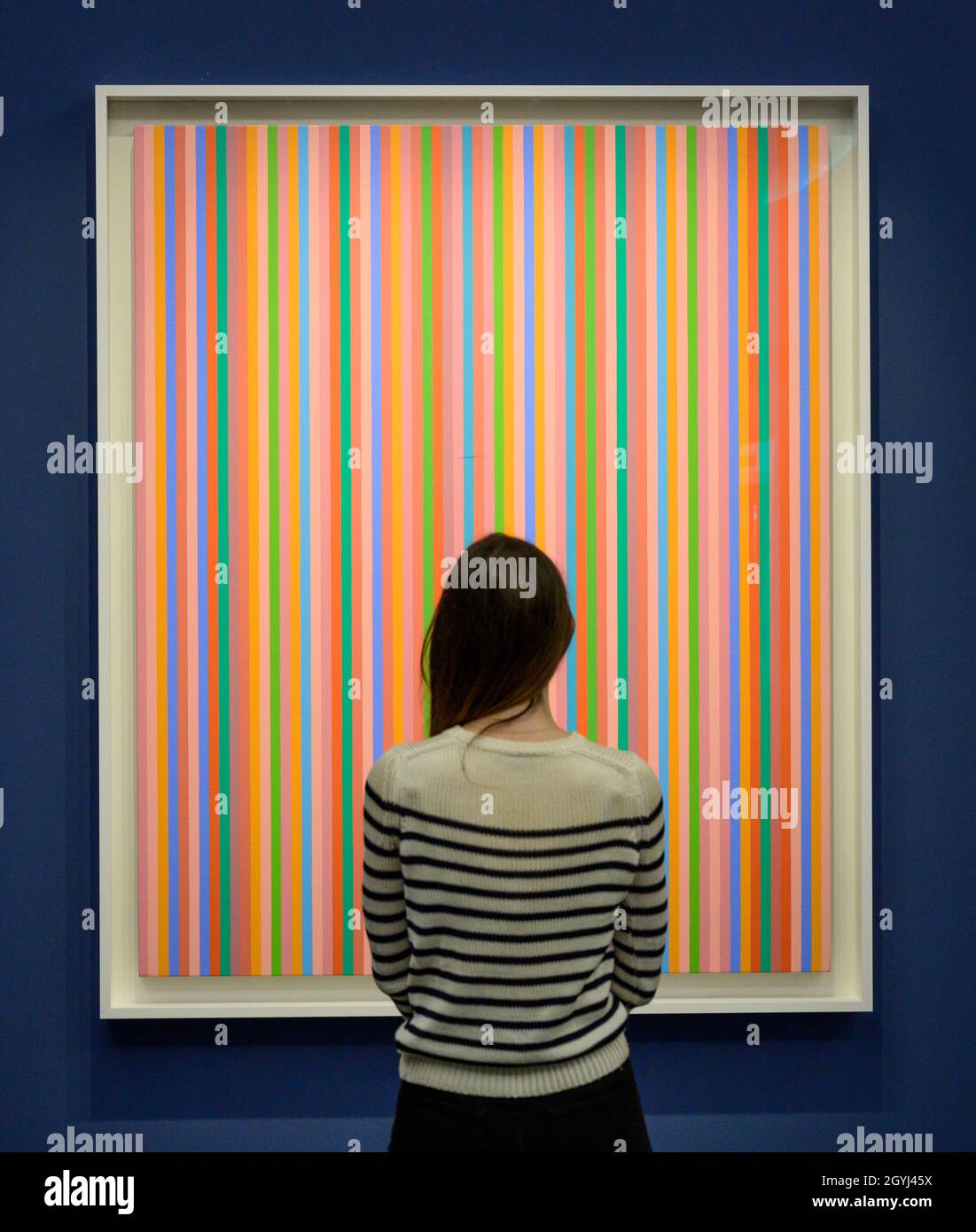 Bridget riley art hi-res stock photography and images - Alamy