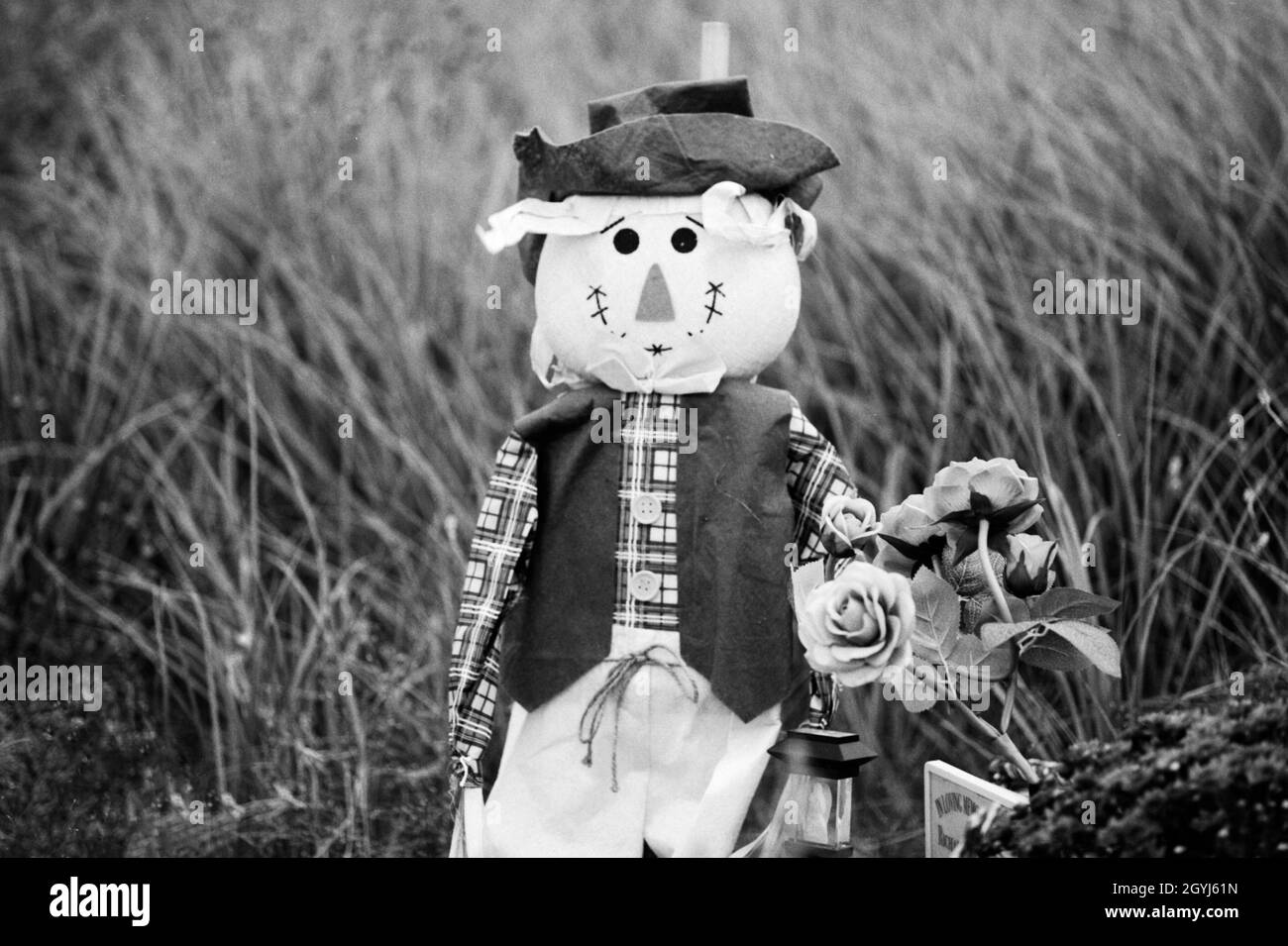 SOUTH AMBOY NJ, UNITED STATES - Sep 25, 2021: A scarecrow and flowers ...