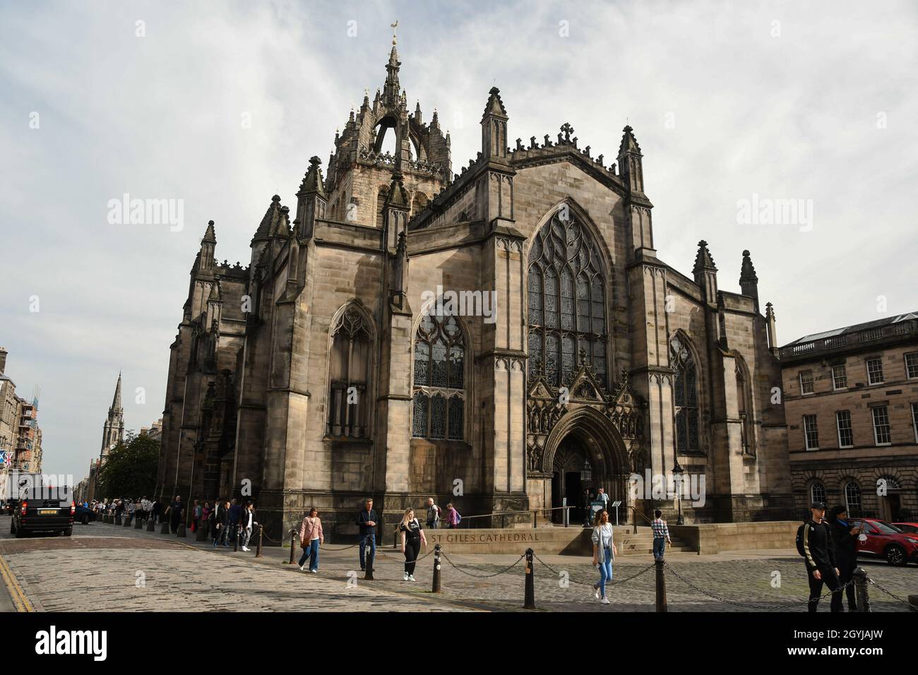 Edinburgh city centre Stock Photo - Alamy