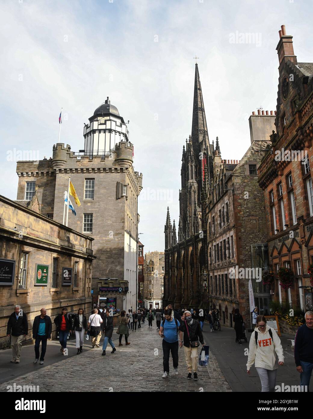 Edinburgh city centre Stock Photo - Alamy