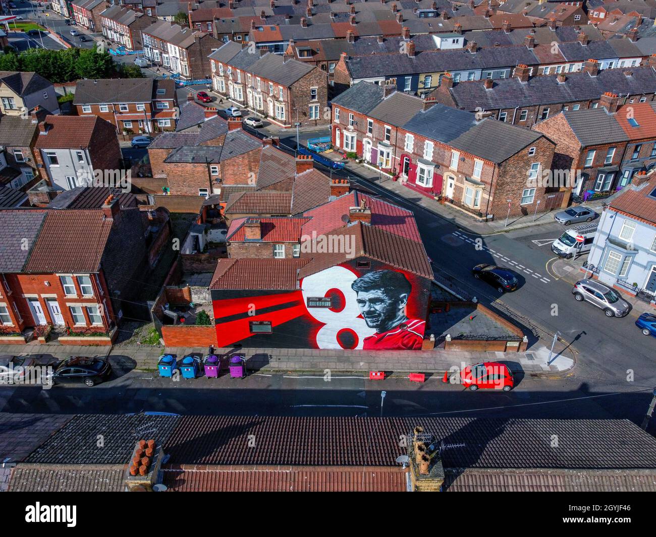 A new mural of former England and Liverpool captain Steven Gerrard has ...