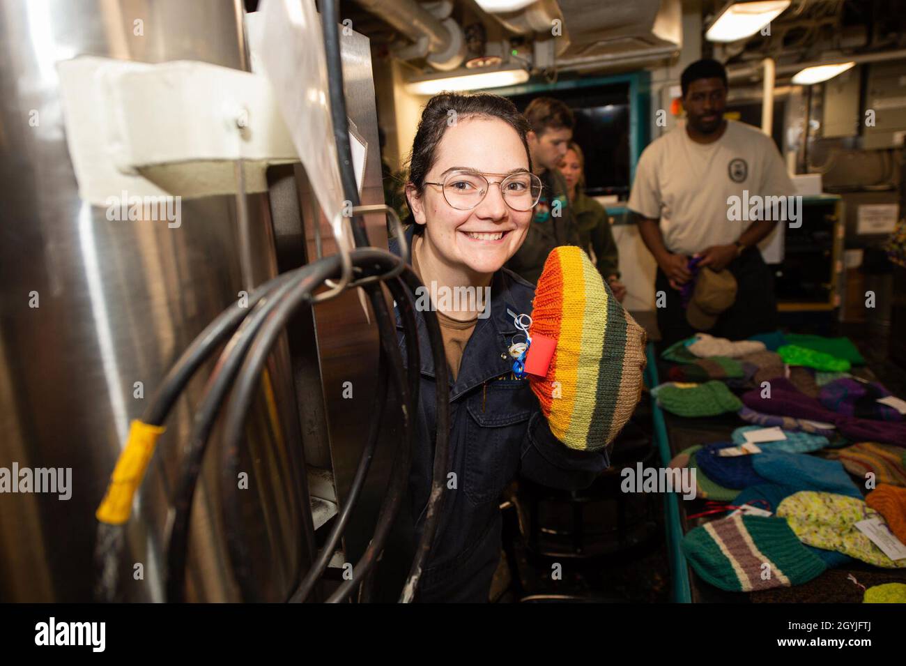 200101-N-MD802-2114 GULF OF OMAN (Jan. 1, 2020) Lt. j.g. Anna Earley ...