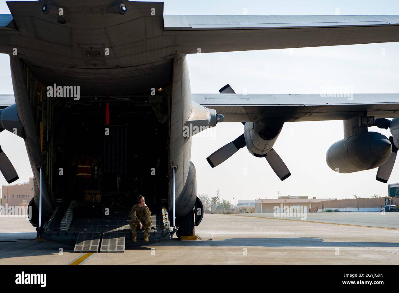 Eaes hi-res stock photography and images - Alamy