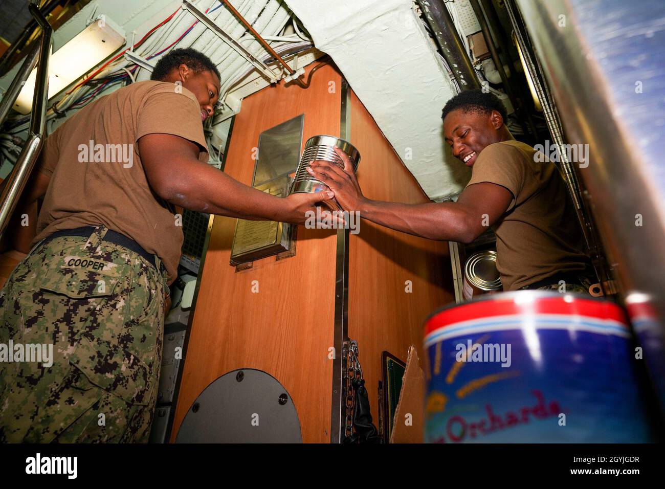 SANTA RITA, Guam (Jan. 3, 2020) Fire Control Technician 2nd Class Bryan ...