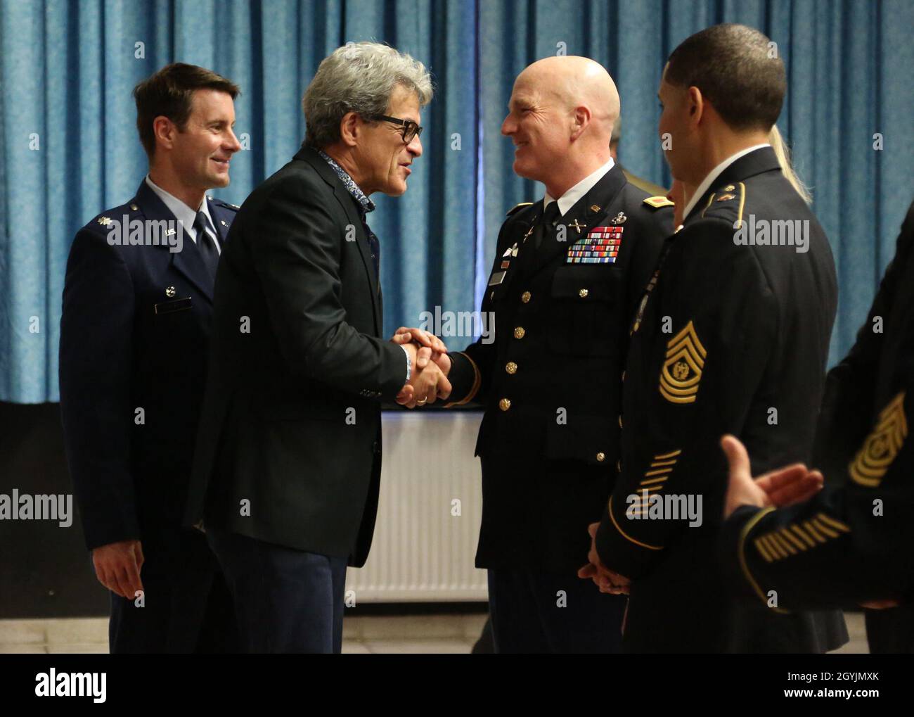 (Left to right) Air Force Lt. Col Thomas Banaszak and Brunn Mayor Karl ...