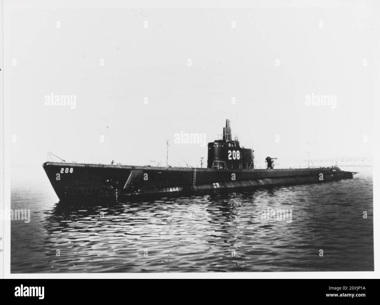 The USS Grayback (SS-208) photographed in 1941. Naval History and ...