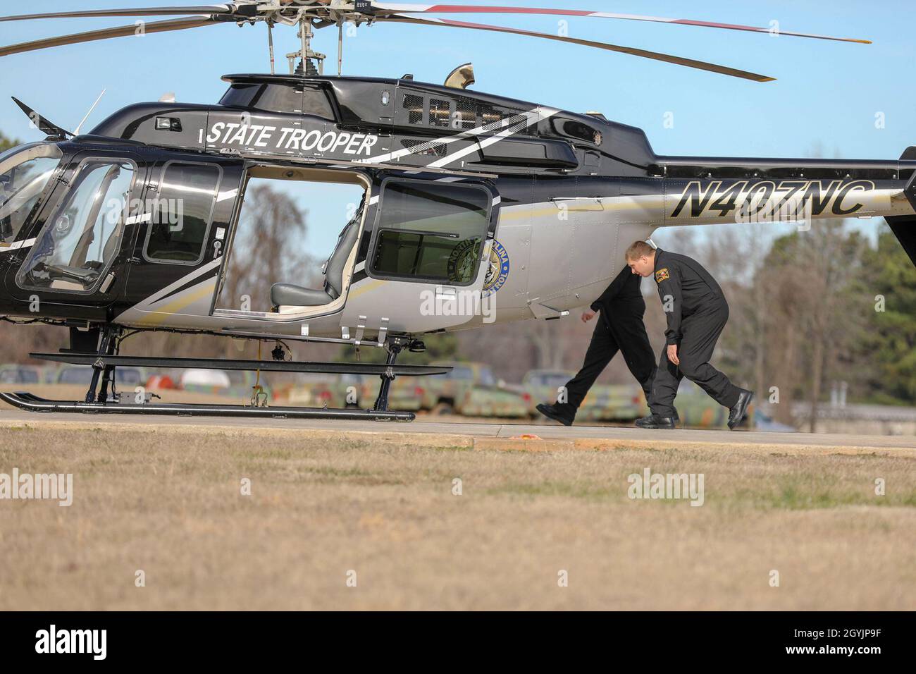 Members of the North Carolina Helicopter Aquatic Rescue Team (NCHART ...