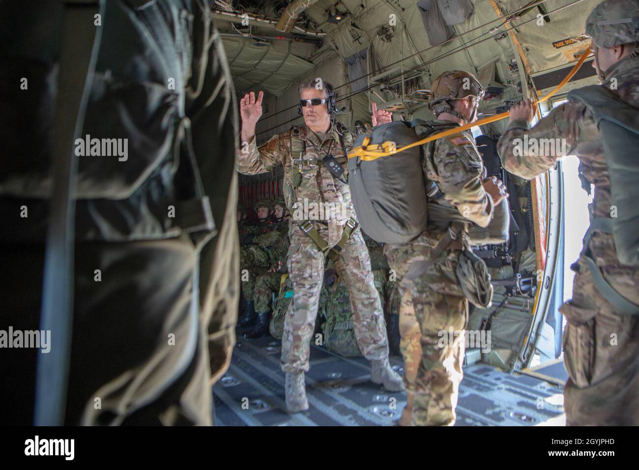 JGSDF soldiers with the 1st Airborne Brigade, U.S. Army Reserve Alaska ...