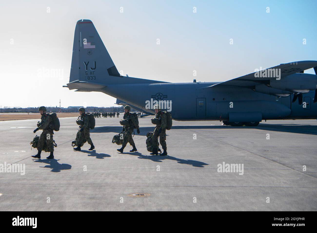 JGSDF soldiers with the 1st Airborne Brigade, U.S. Army Reserve Alaska ...