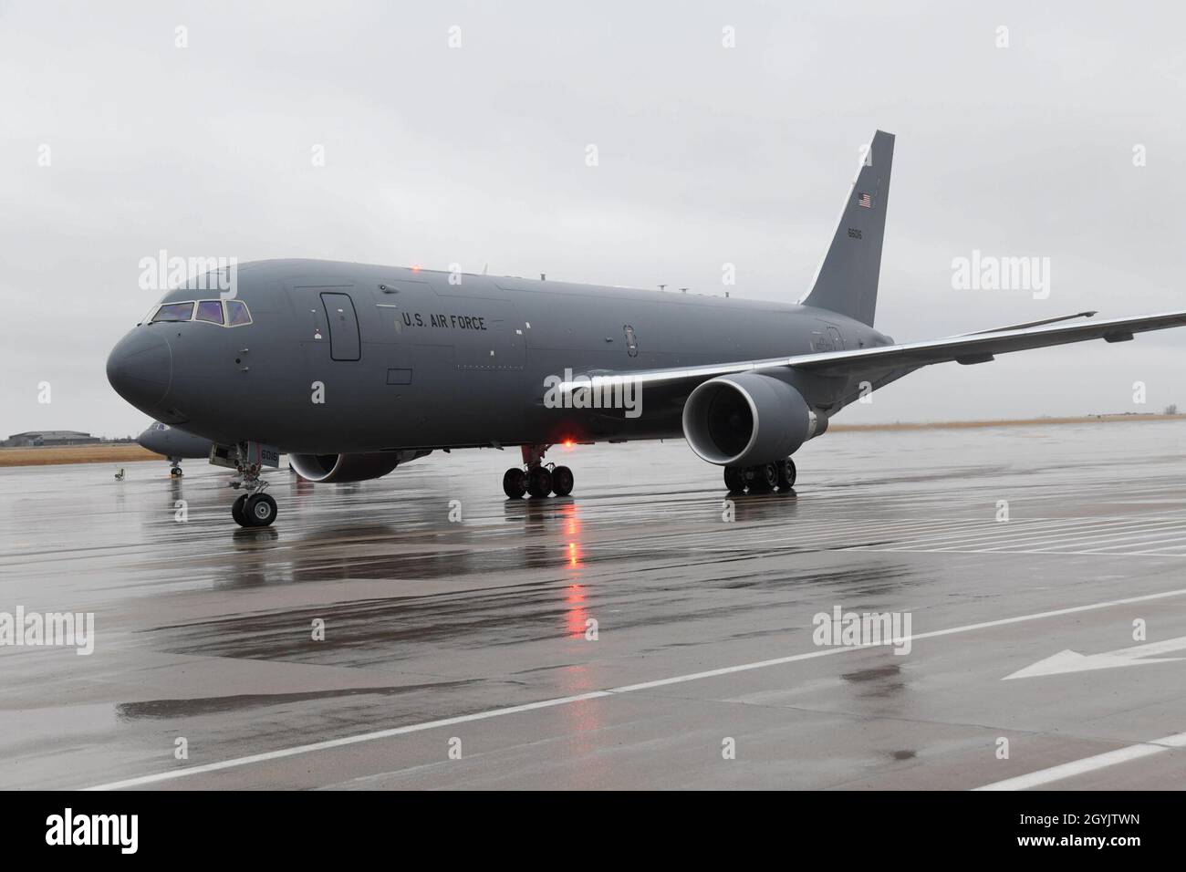 Col. Richard Tanner, 22nd Air Refueling Wing commander, and Pat ...