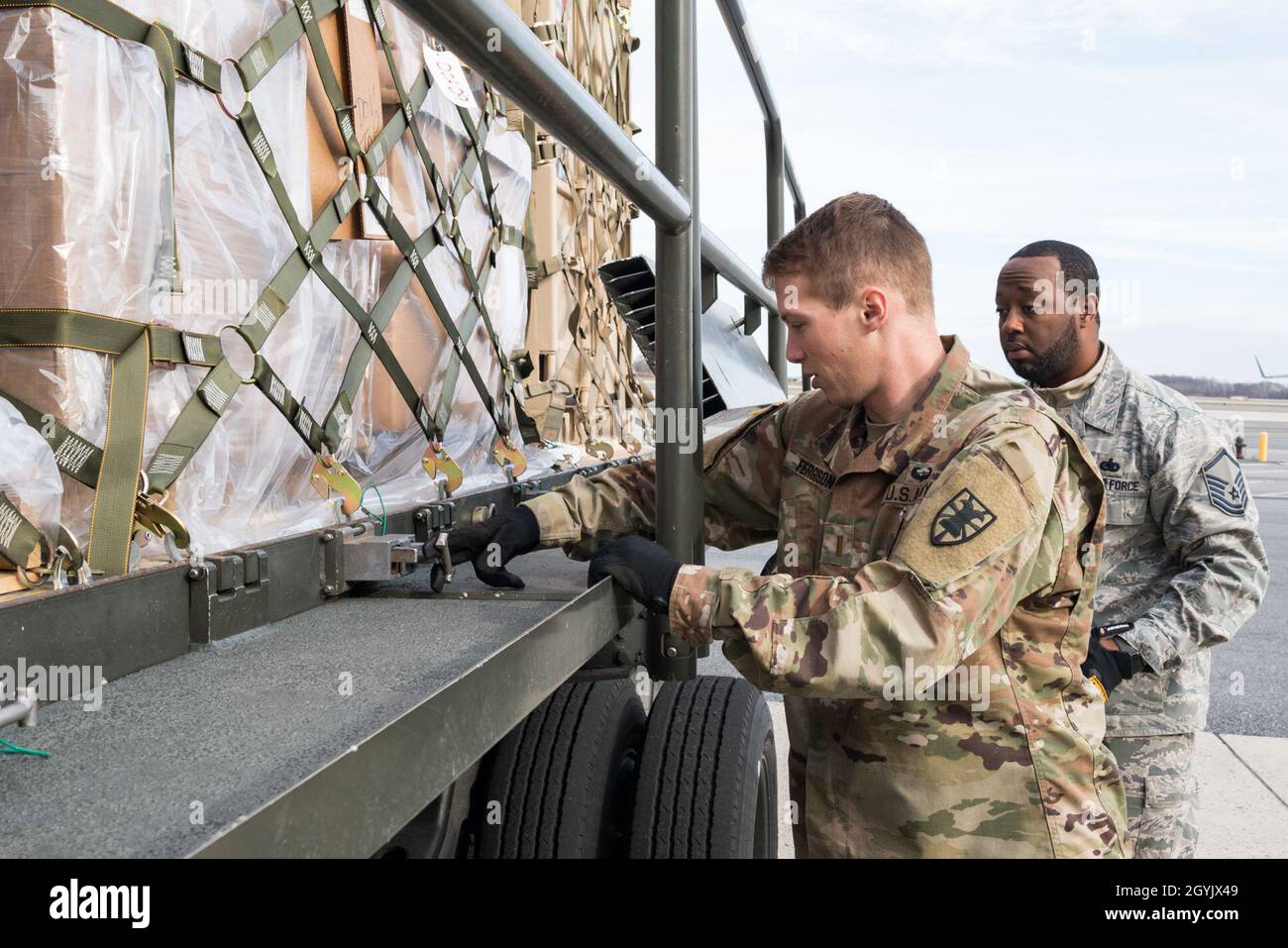 Air Force Master Sgt. Gerard Carry, 436th Aerial Port Squadron ramp ...