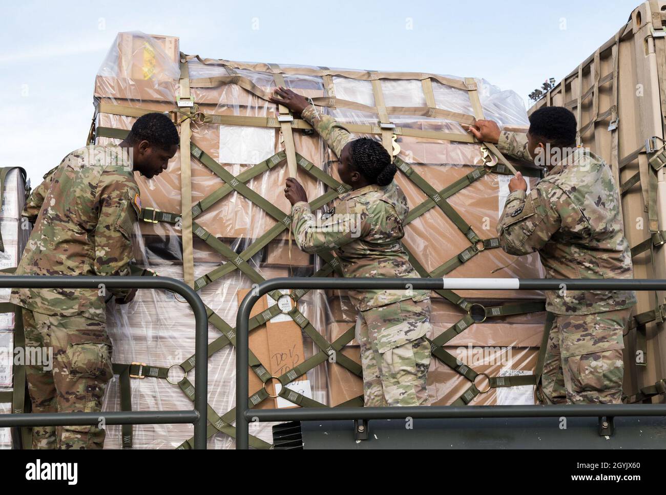 Cargo netting hi-res stock photography and images - Alamy