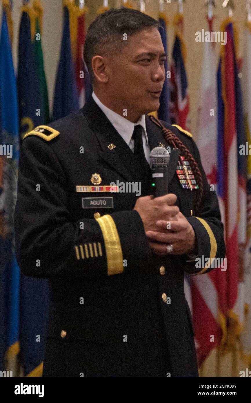 Maj. Gen. Antonio Aguto, the 3rd Infantry Division commander, welcomes ...