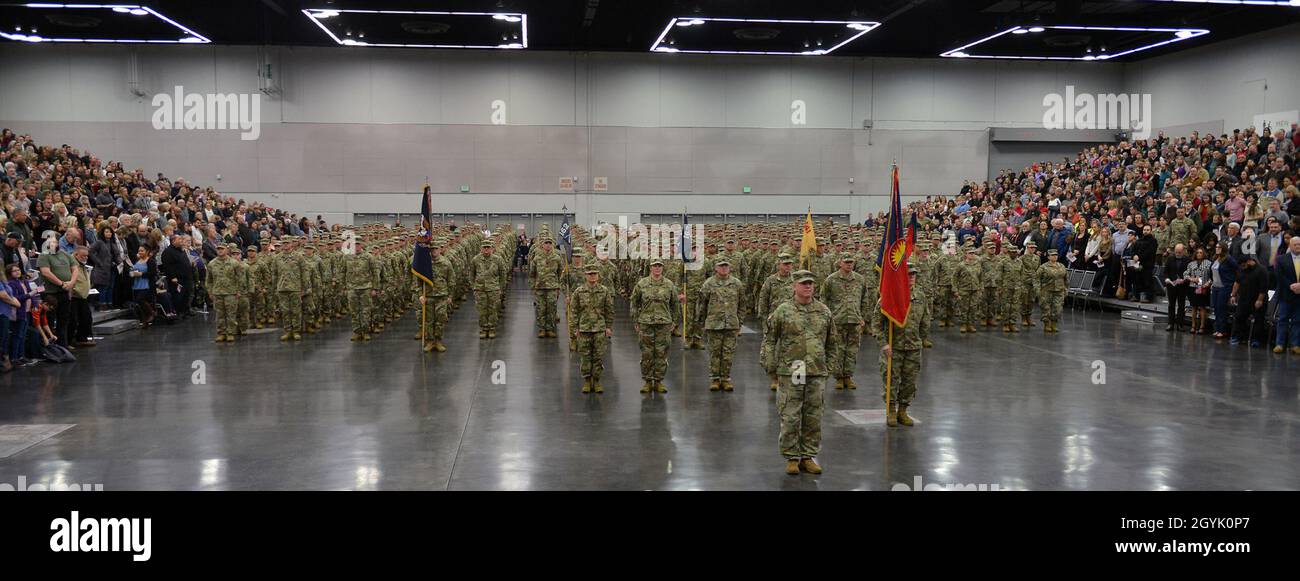Soldiers of the 41st Infantry Brigade Combat Team, Oregon Army National ...