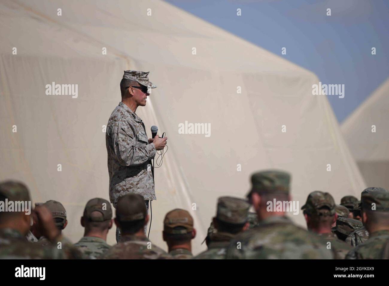 U.S. Marine Lt. Gen. Carl E. Mundy II, commander United States Marine ...