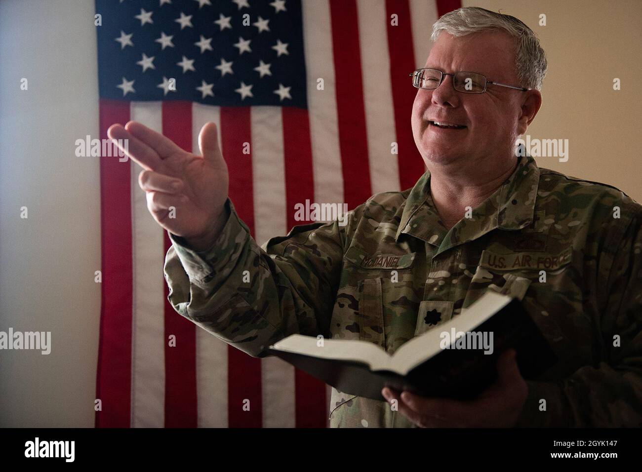 Dylan bible hi-res stock photography and images - Alamy