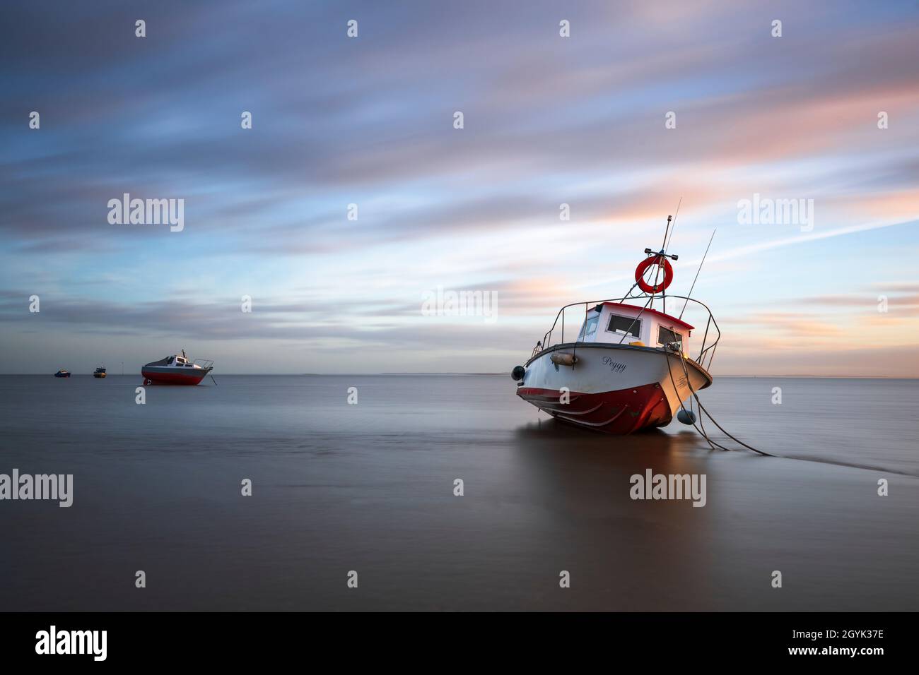 Thorpe bay beach tide hi-res stock photography and images - Alamy