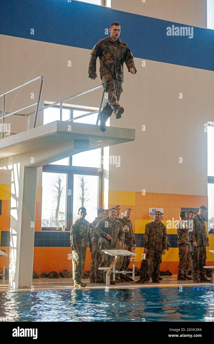 U.S. Army paratroopers assigned to the 54th Brigade Engineer Battalion ...