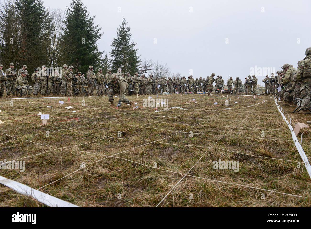 Soldiers of the 2nd Armored Brigade Combat Team, 1st Cavalry Division ...