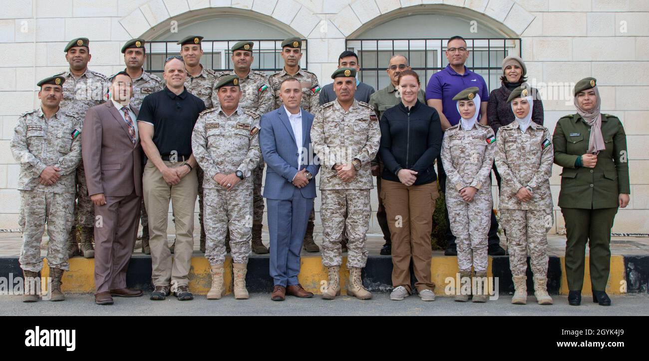 Members of the Jordan Armed Forces-Arab Army (JAF) and Quick Reaction ...