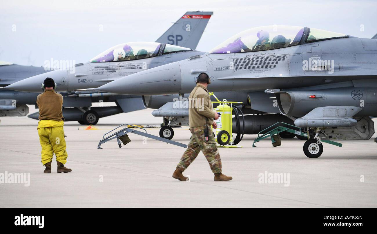 U.S. Air Force 52nd Fighter Wing crew chiefs marshal 480th Fighter ...