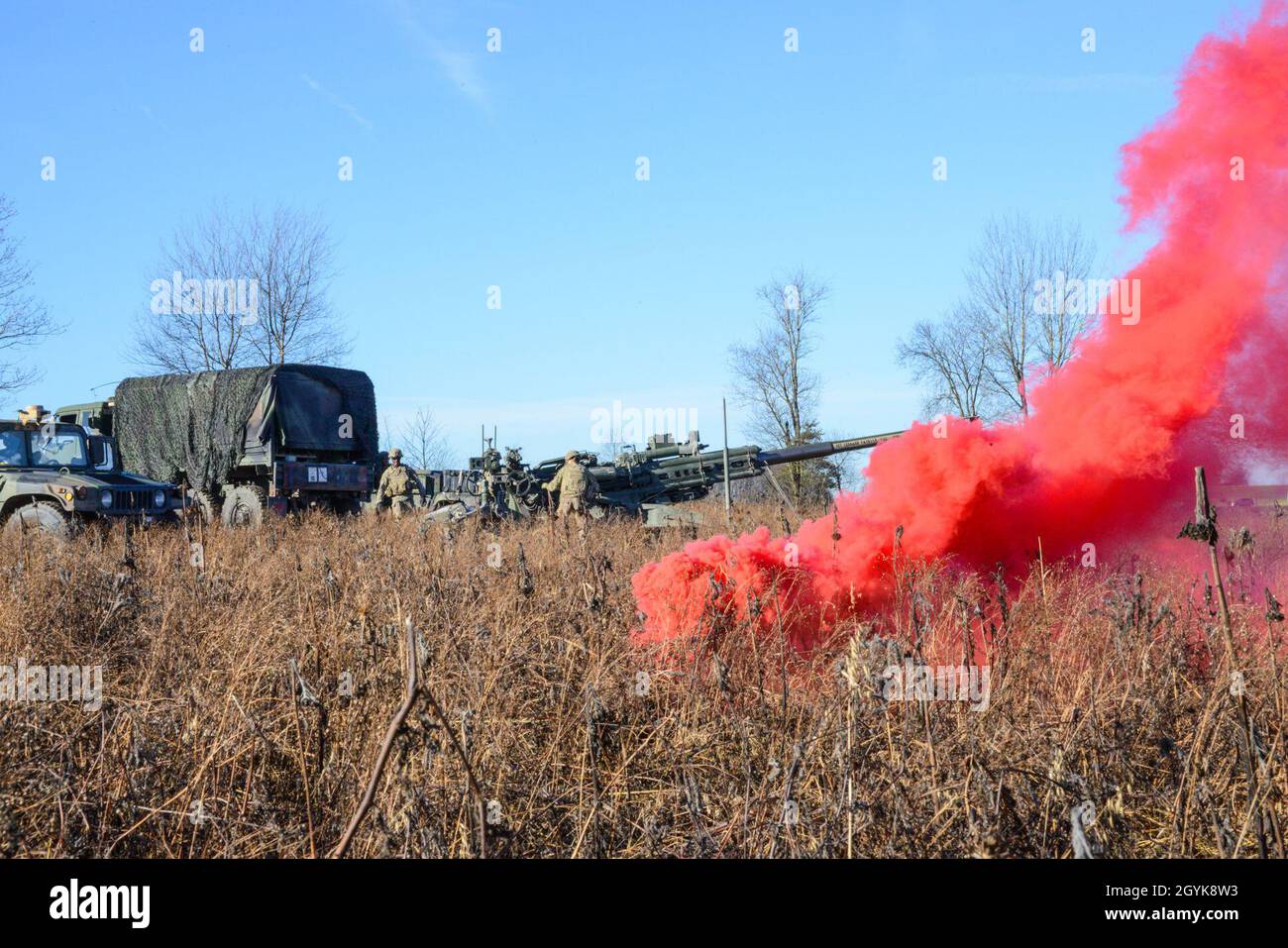 U.S. Soldiers assigned to the Bravo Battery, Field Artillery Squadron ...