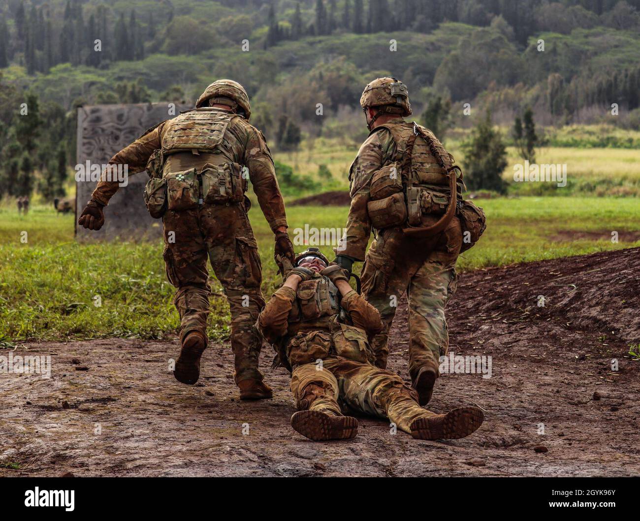 Soldiers from 1-21 Infantry Battalion, 2nd Brigade Combat Team, 25th ...