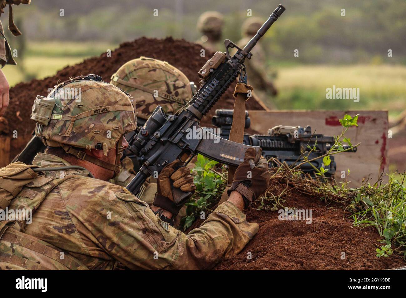 Soldiers from 1-21 Infantry Battalion, 2nd Brigade Combat Team, 25th ...