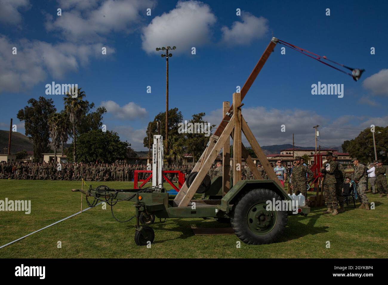 U.S. Marines with 11th Marine Regiment, 1st Marine Division ...