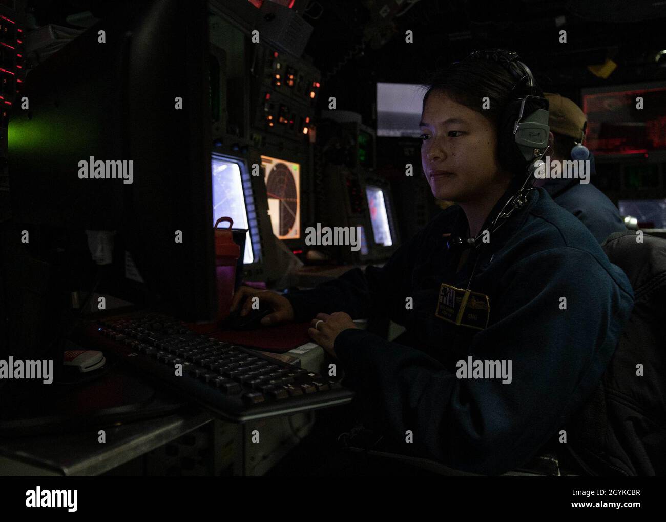 200116-N-TI693-1089 RED SEA (Jan. 1, 2020) - Lt. j.g. Alyson Eng, the ...