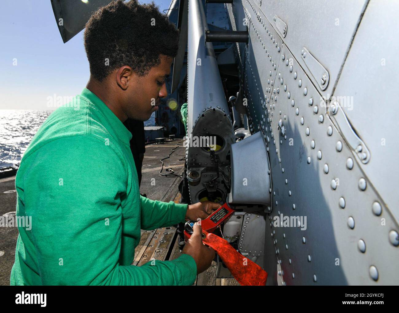 200116-N-PC620-0046 ARABIAN SEA (Jan. 16, 2020) Aviation Electronics ...