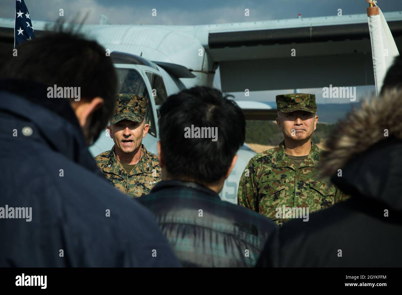 Col. Robert Brodie, left, commanding officer of the 31st Marine ...