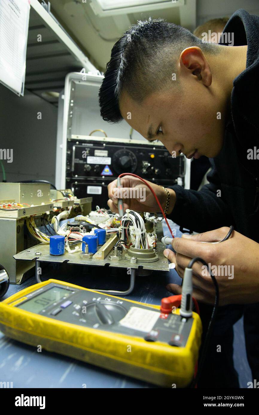 ATLANTIC OCEAN (Jan. 19, 2020) Aviation Electronics Technician 3rd ...