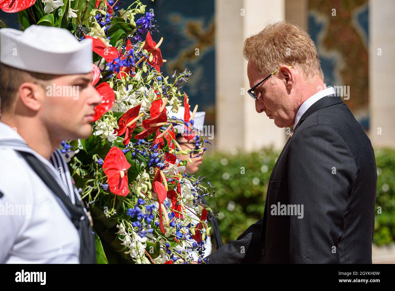 200119-N-PM193-1019 HONOLULU (Jan. 19, 2020) Acting Secretary of the ...