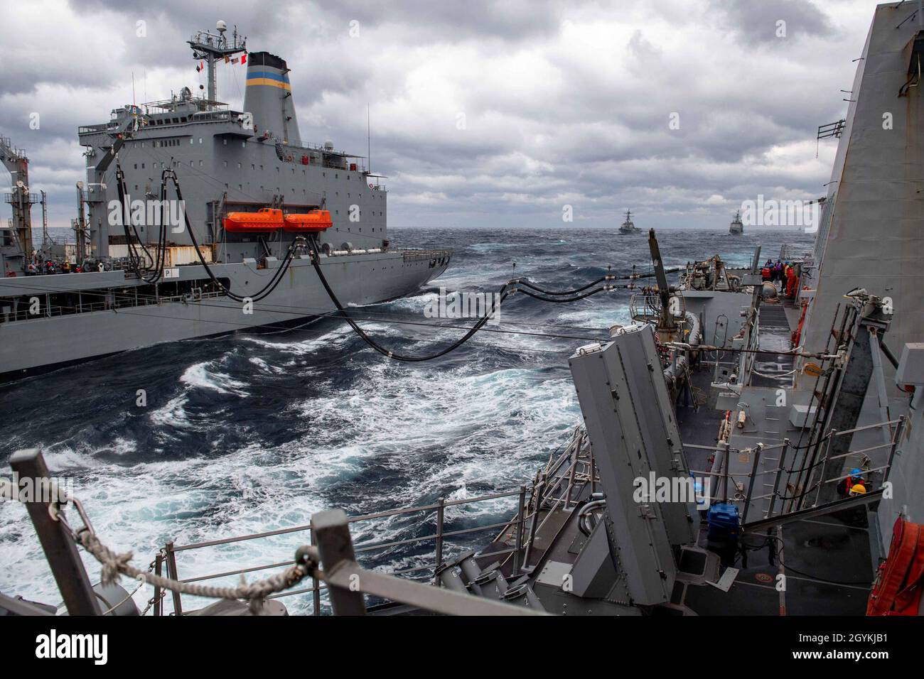200120-N-OQ778-1042 ATLANTIC OCEAN (Jan. 20, 2019) The Arleigh Burke ...