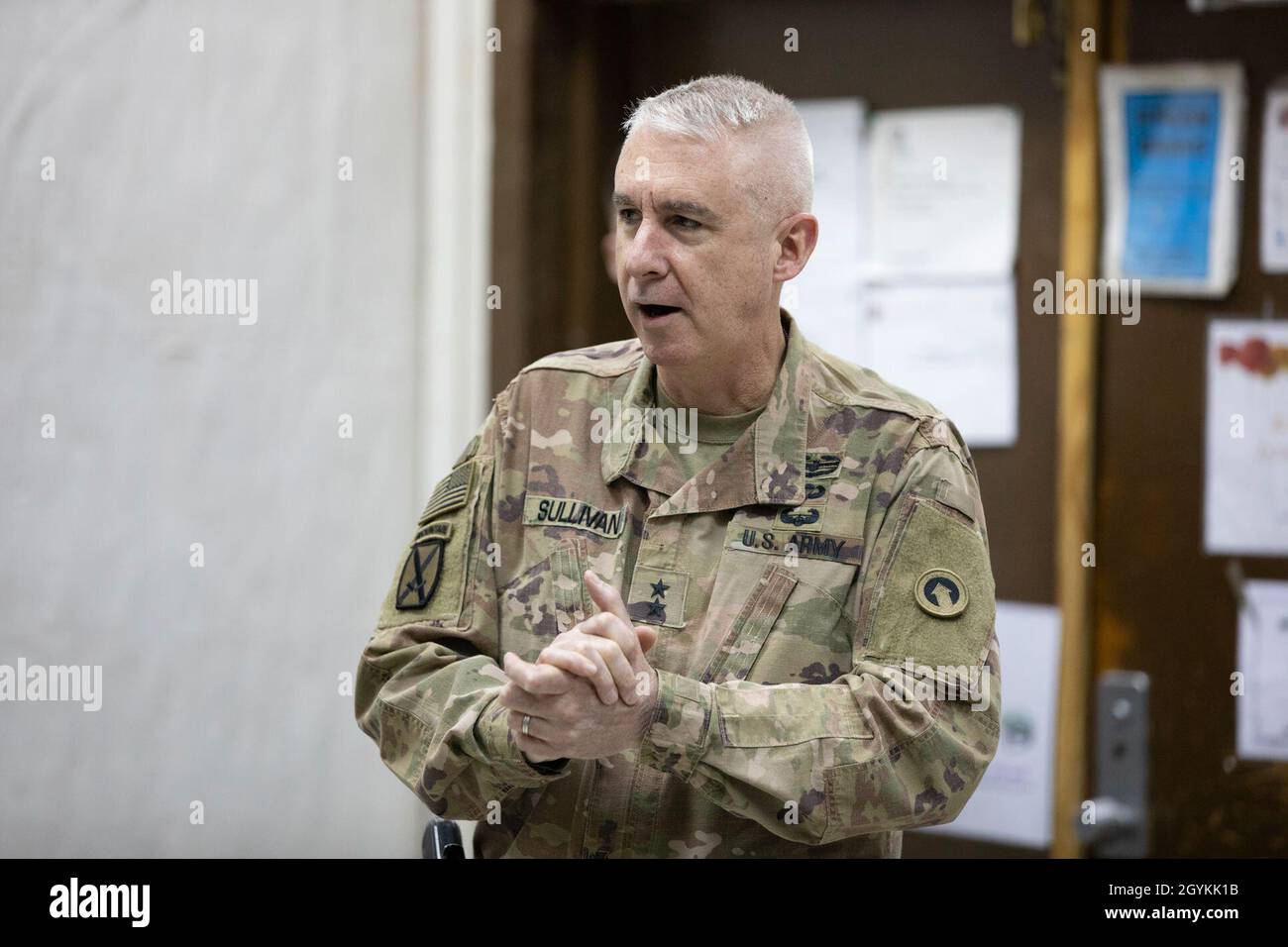 Soldiers from iraqi national guard hi-res stock photography and images ...