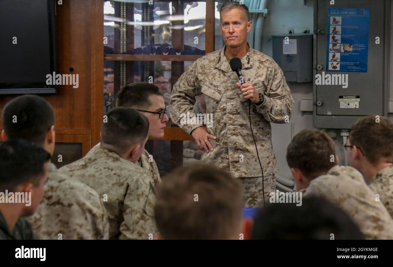 200121-M-OO419-1125 RED SEA (Jan. 21, 2020) Lt. Gen. Carl E. Mundy III ...