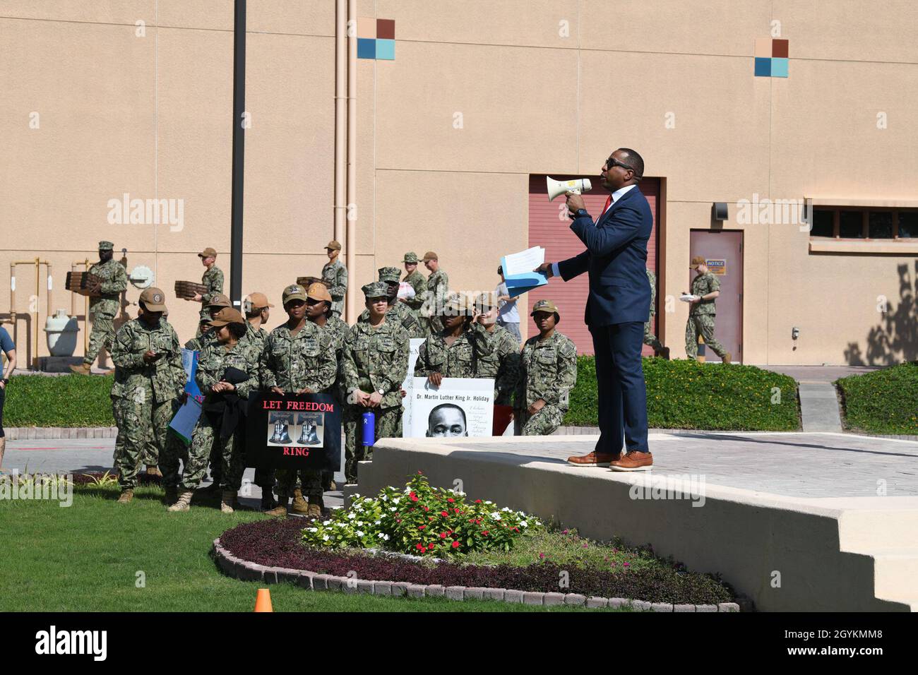 200121-N-LN782-1017 MANAMA, Bahrain (Jan. 21, 2020) Chief Hospital ...